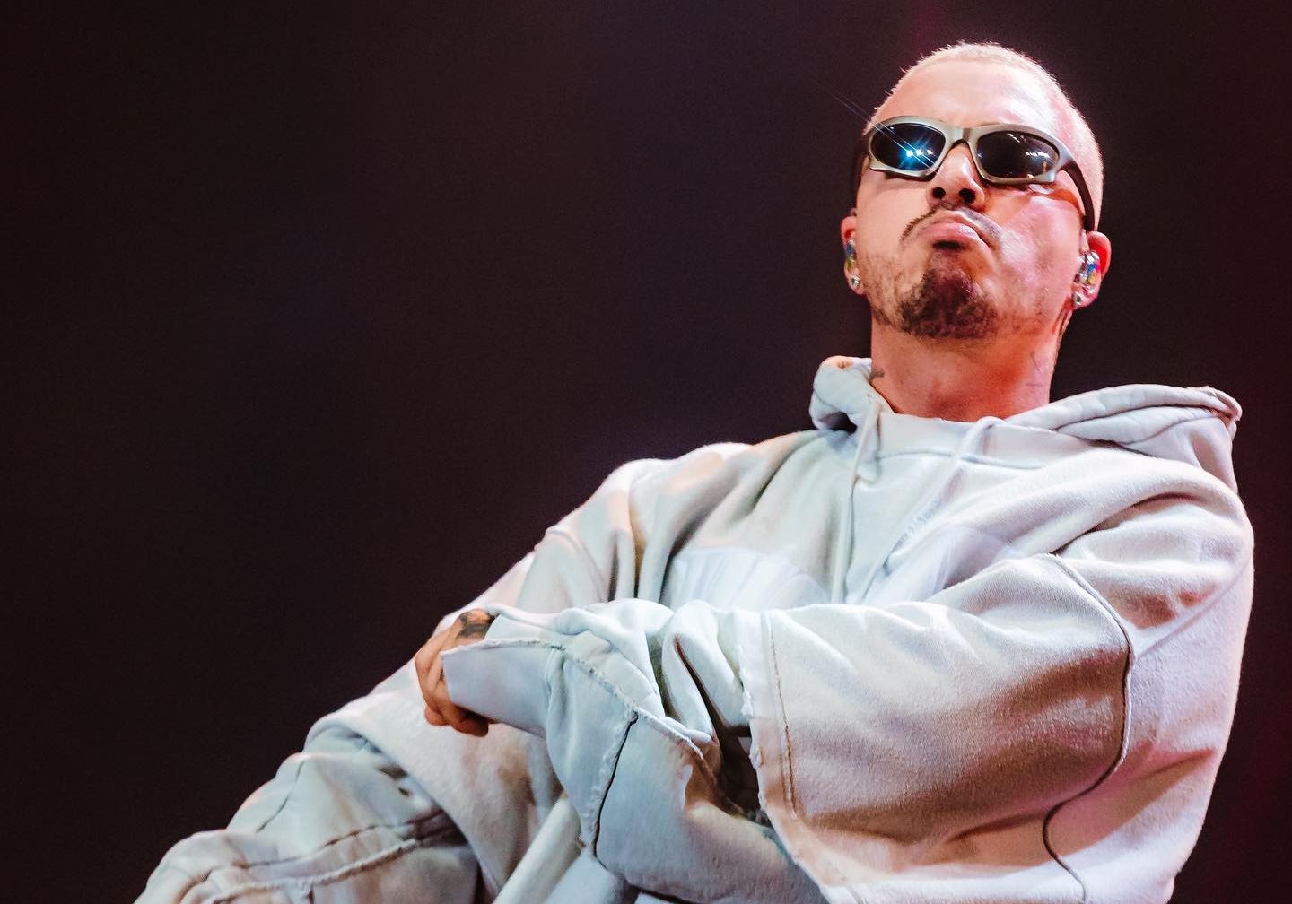 La rompió: J Balvin hizo vibrar el Movistar Arena con su “JOSE TOUR 2022”