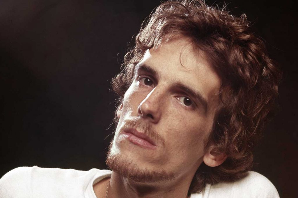 A una década de la muerte de Luis Alberto Spinetta, estas son sus 10 ...