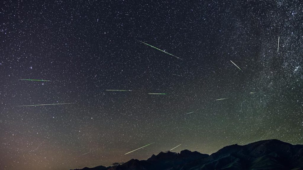 Las Perseidas: Entérate cómo ver la lluvia de estrellas que alcanza su punto máximo este fin de ...